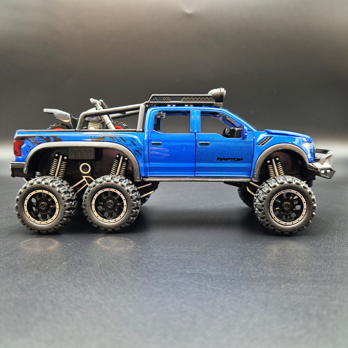 Explorafind 2023 Ford Raptor F-150 6x6 Blue 1:24 Die Cast Pickup